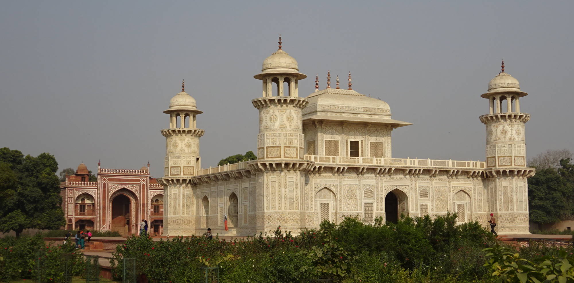 BabyTadj_lite – Jasper Fortuin